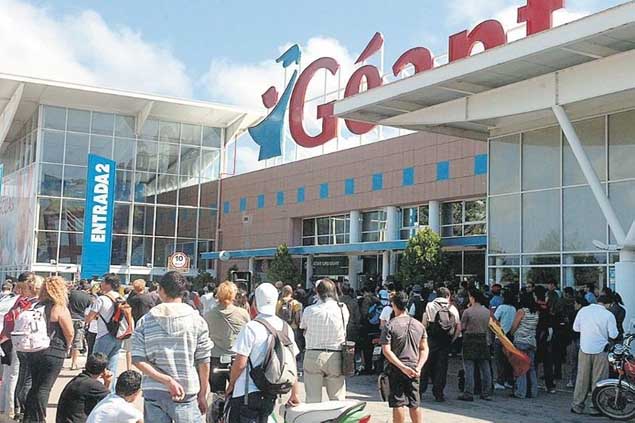 Trabajadores de Disco y Devoto cumplen paros y miran al Gèant ...