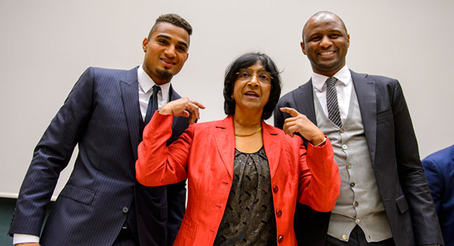 Estrellas del fútbol piden terminar con el racismo en el deporte ...