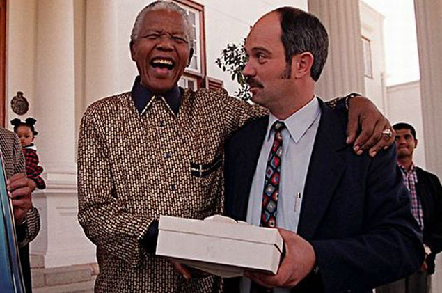 Christo Brand, el guardián de prisión que odió al "terrorista" Mandela ...