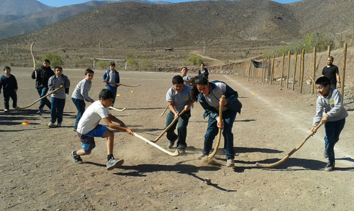 Un juego mapuche llega a nuestras playas - Noticias Uruguay, LARED21 ...