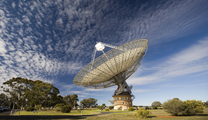 Misteriosas señales de radio captadas por el telescopio Parkes durante ...
