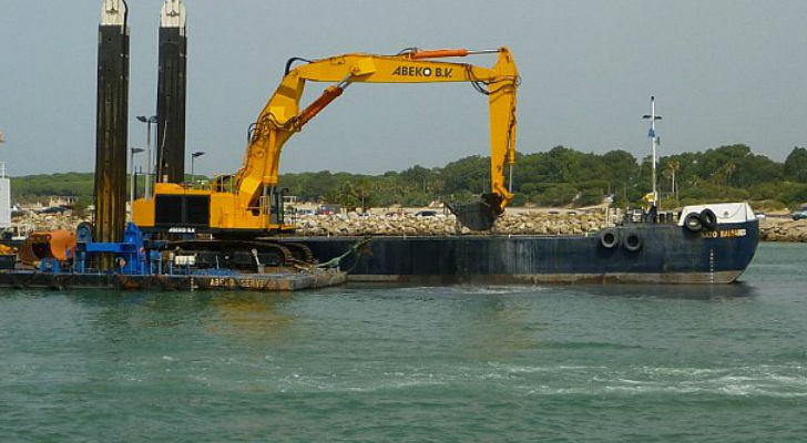Firman contrato de dragado e inicio de obras del canal Martín García ...