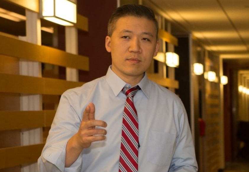 Epidemiólogo reconocido a nivel mundial recomienda reducir la movilidad en Uruguay: “solo ...