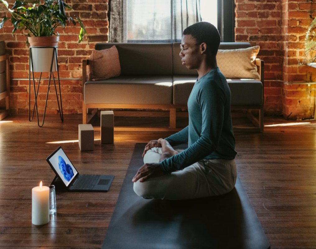 Aprende a meditar en casa en medio del teletrabajo: 10 minutos son ...