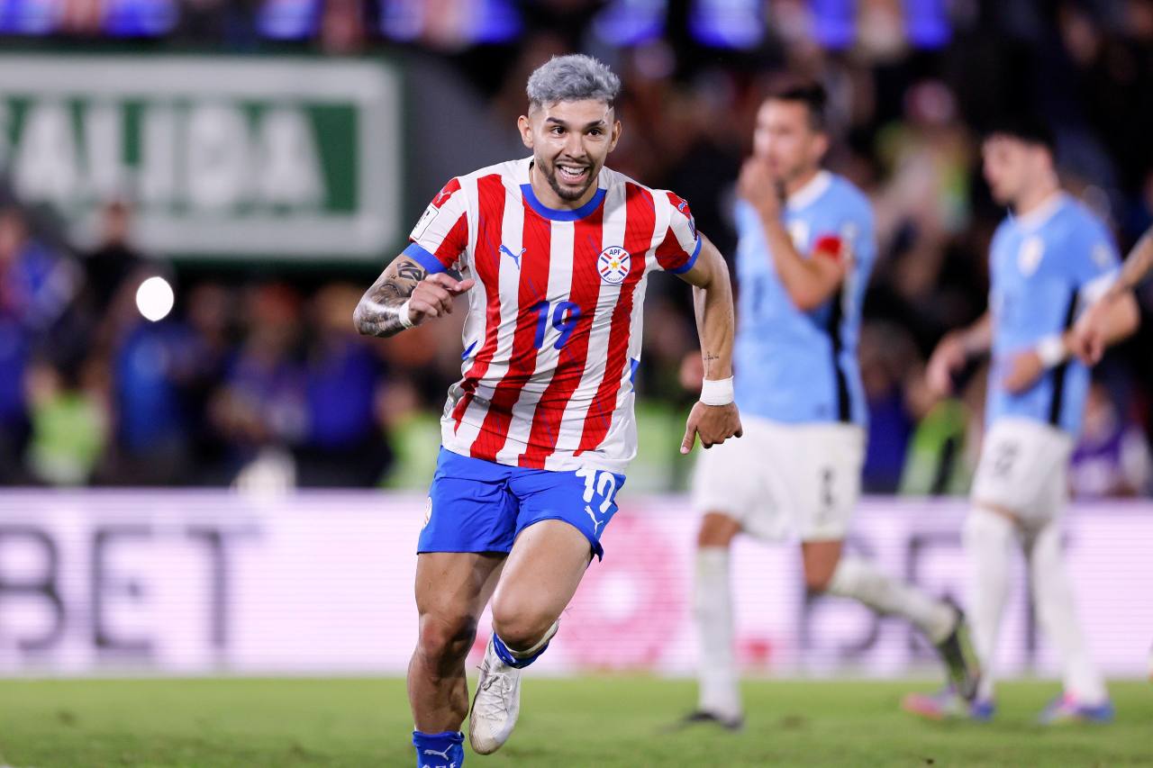 Uruguay entregó el triunfo en un partido claramente dominado por Paraguay - Noticias Uruguay ...