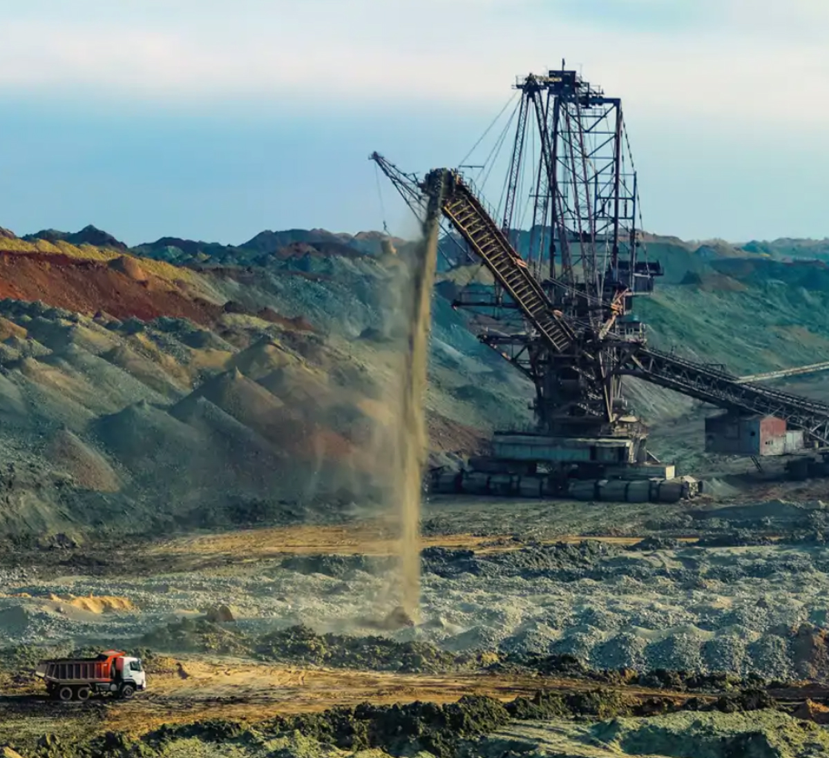 ¿Qué son las tierras raras que codicia la minería y para que se usan ...