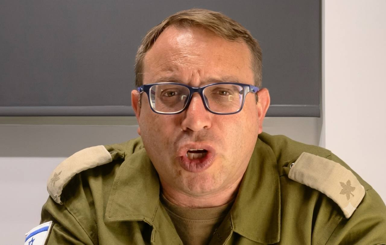 Denunciaron penalmente a Roni Kaplan, uruguayo vocero del ejército ...